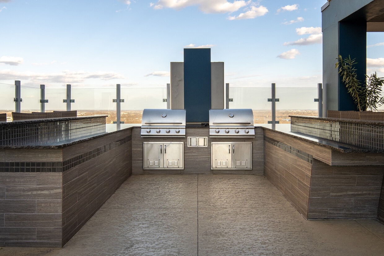 SkyHouse Austin - 51 Rainey St Austin, TX 78701 | Apartments.com