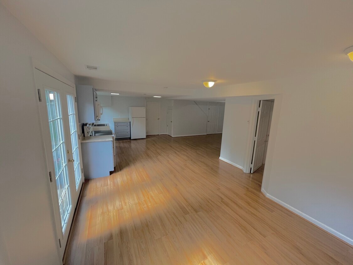1307 Sarah Dr Unit Low level efficiency, Silver Spring, MD 20904 - 1307 ...
