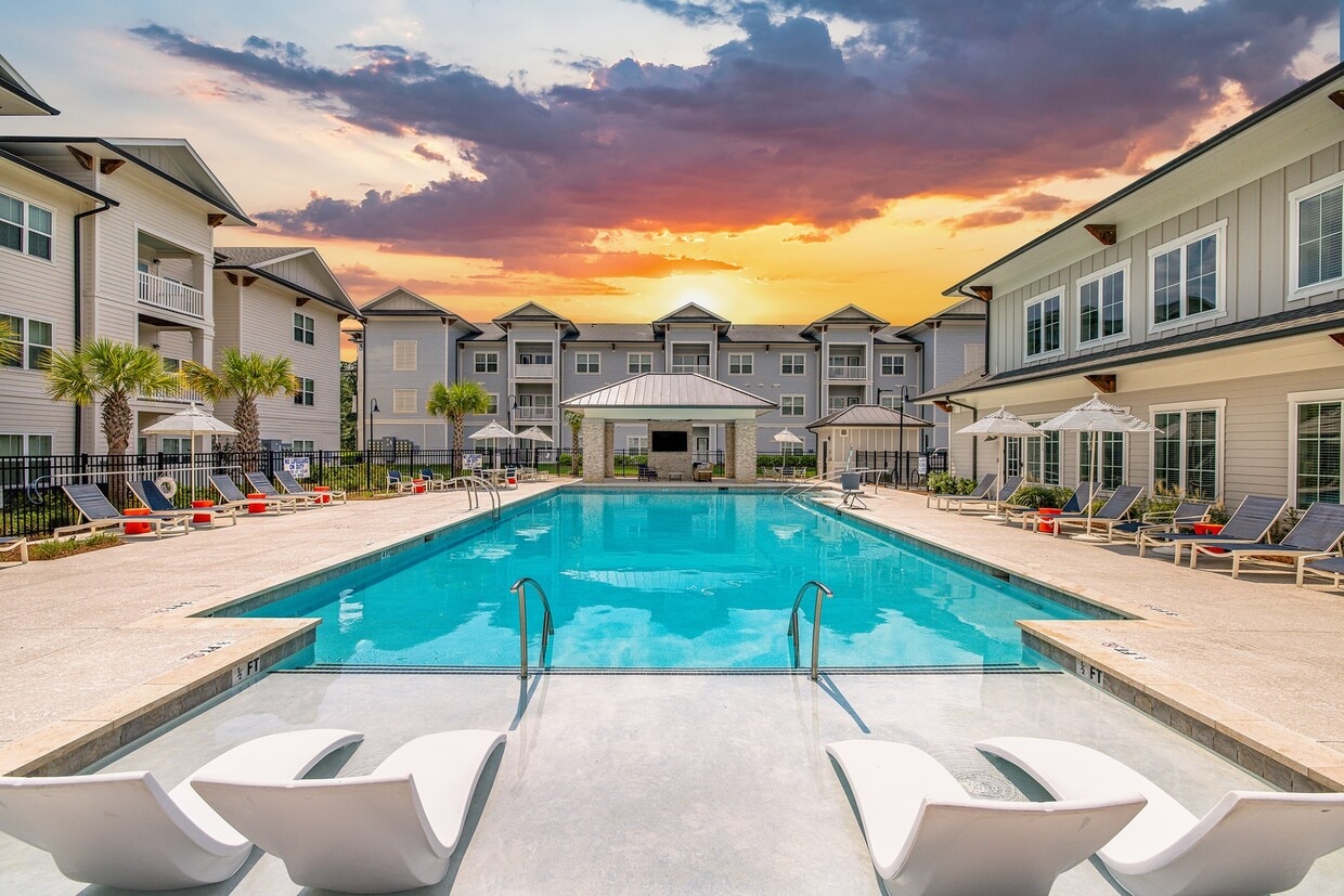 The Duke of Charleston - Apartments in Ladson, SC | Apartments.com