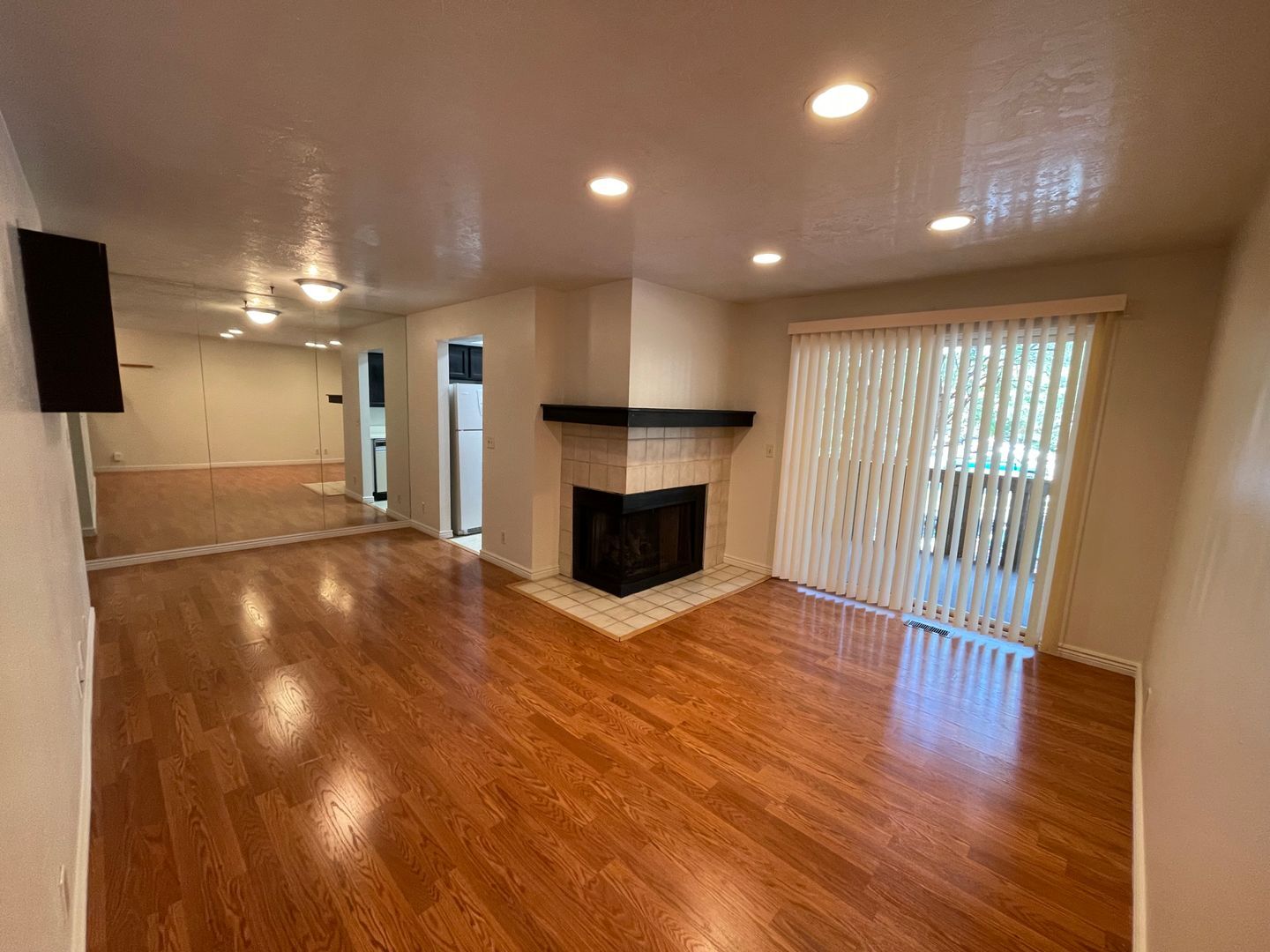 633 W Jefferson Pl, Sandy, UT 84070 - Condo for Rent in Sandy, UT ...