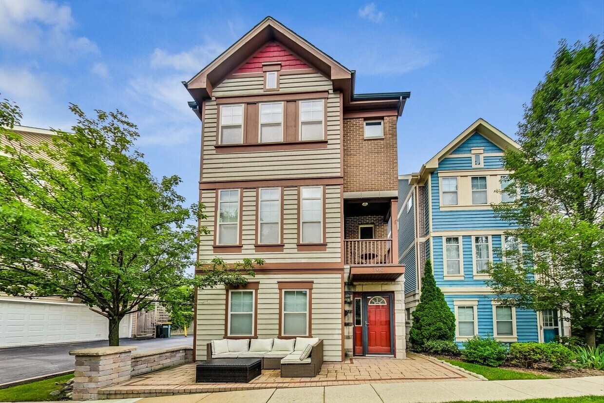 3910 N Kolmar Ave, Chicago, IL 60641 - House Rental in Chicago, IL ...