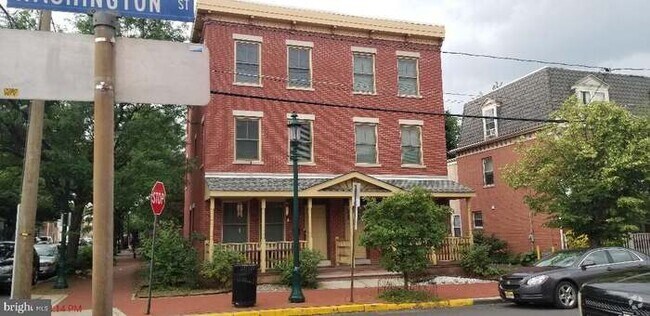 Lanning Square Apartments for Rent with Extra Storage - Camden, NJ ...