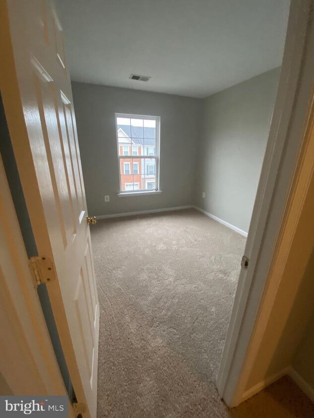 14299 Legend Glen Ct, Gainesville, VA 20155 - Townhome Rentals in ...