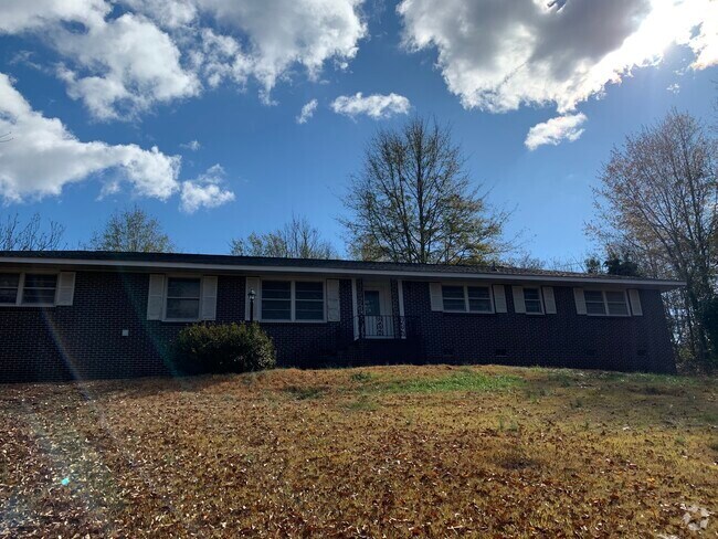 Park Place Apartments for Rent with Hardwood Floors - Anderson, SC - 1 ...