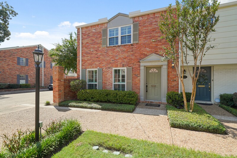 12701 Huntingwick Dr, Houston, TX 77024 - House Rental in Houston, TX ...