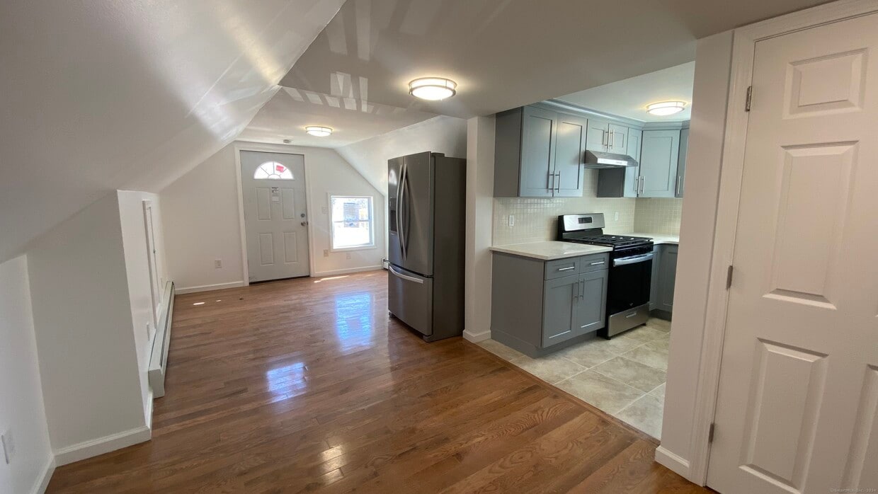 125 Wall St Unit 3, Torrington, CT 06790 - Room for Rent in Torrington ...