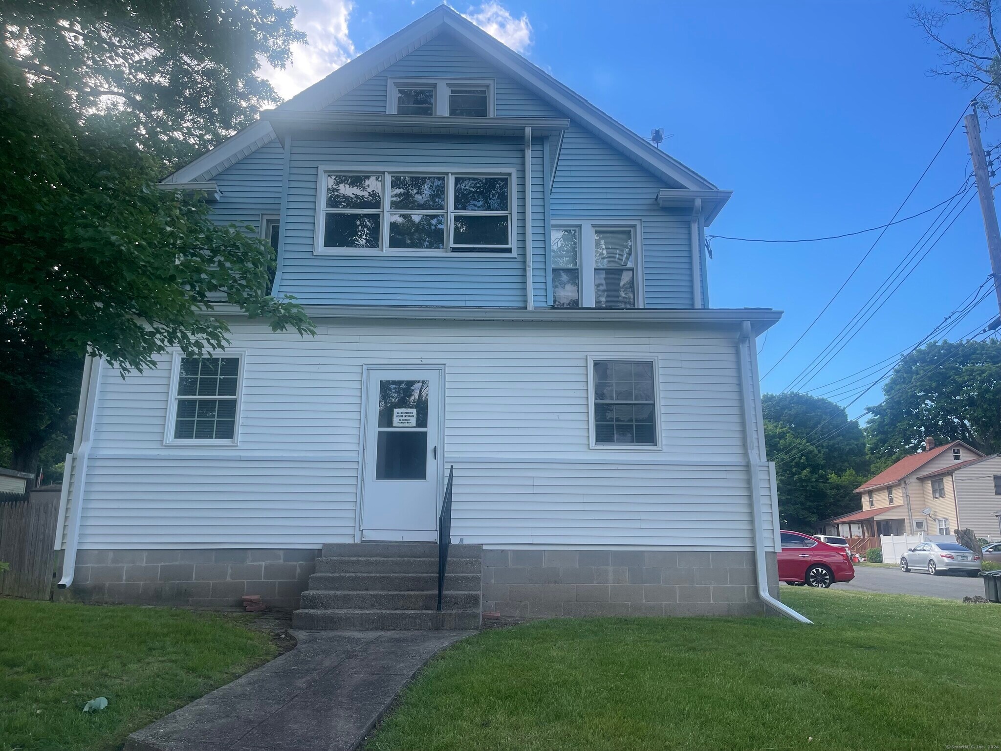 81 Spruce St Unit 1, West Haven, CT 06516 - Room for Rent in West Haven ...