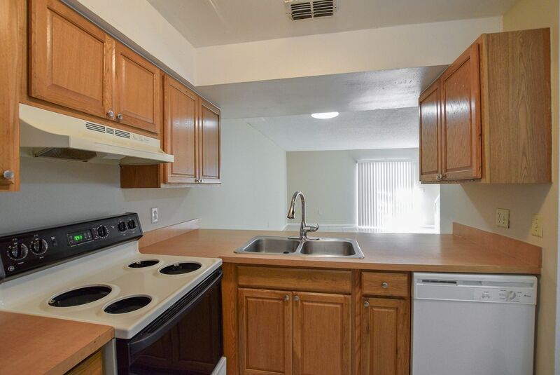 5516 Decatur St, Orlando, FL 32807 - House Rental in Orlando, FL ...