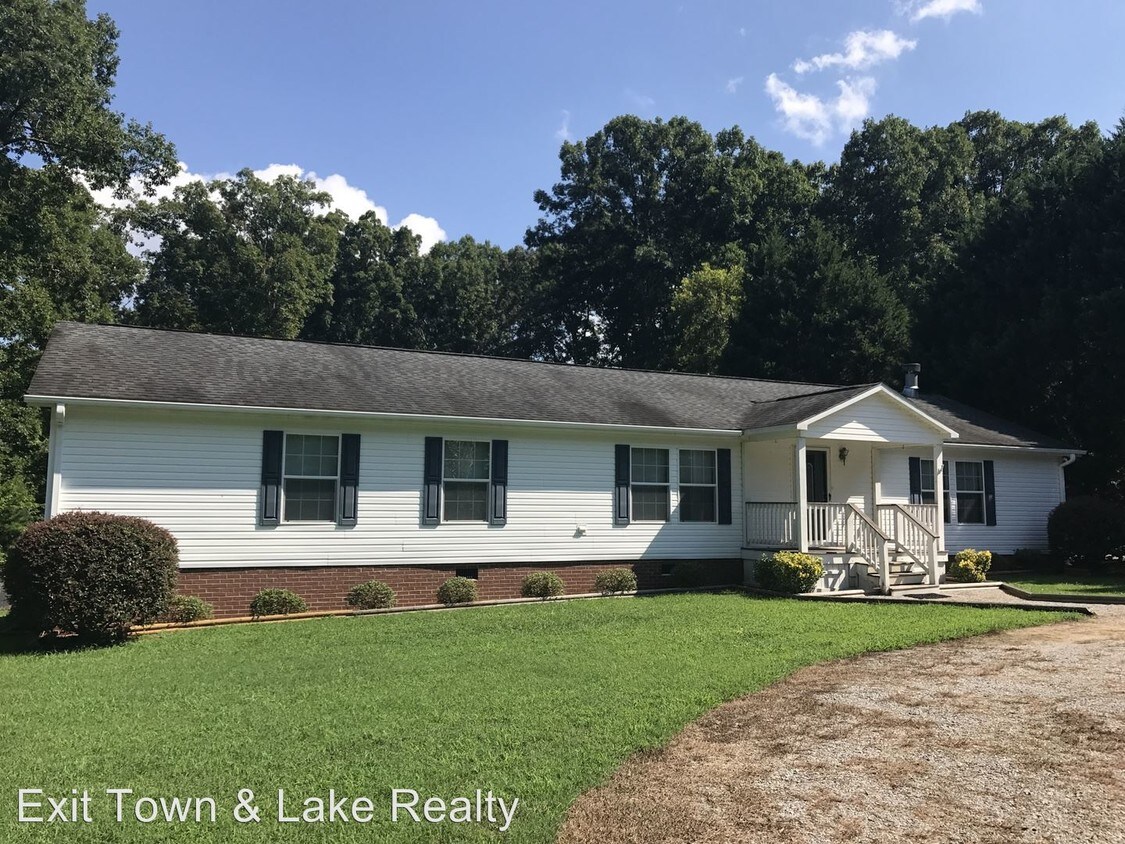 140 Sycamore Ct, Bracey, VA 23919 - House Rental in Bracey, VA ...