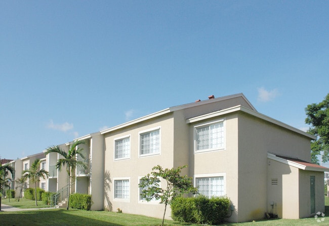 Pembroke Villas Rentals - Hollywood, FL | Apartments.com