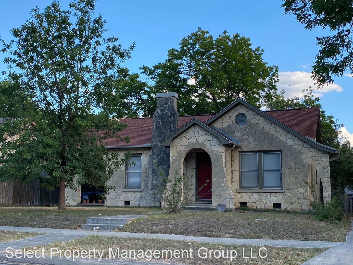 2026 W Mistletoe Ave, San Antonio, TX 78201 - House Rental in San ...