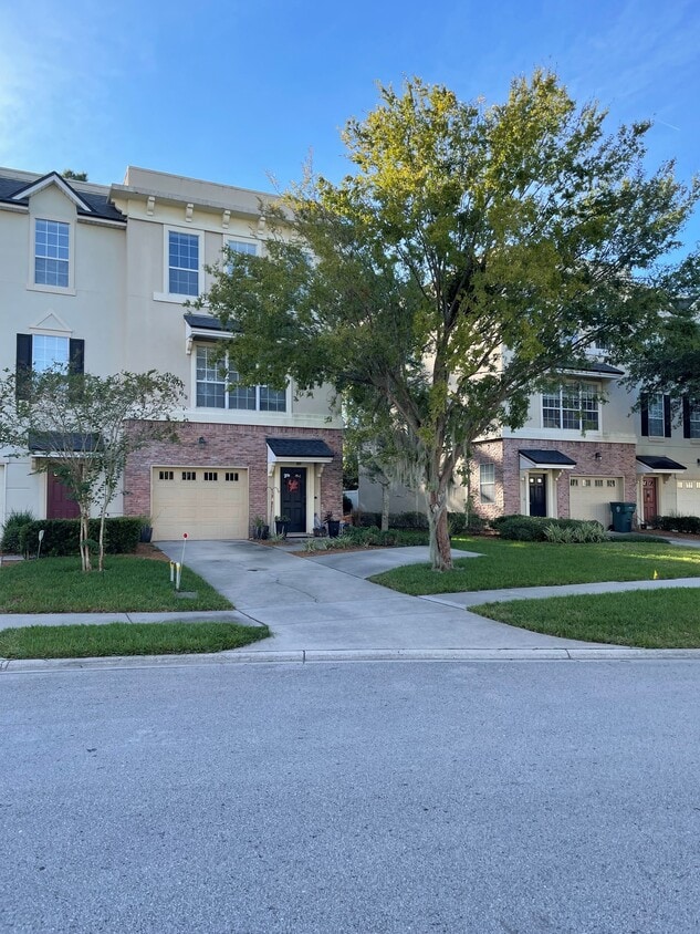 4528 Capital Dome Dr, Jacksonville, FL 32246 - Townhome Rentals in ...