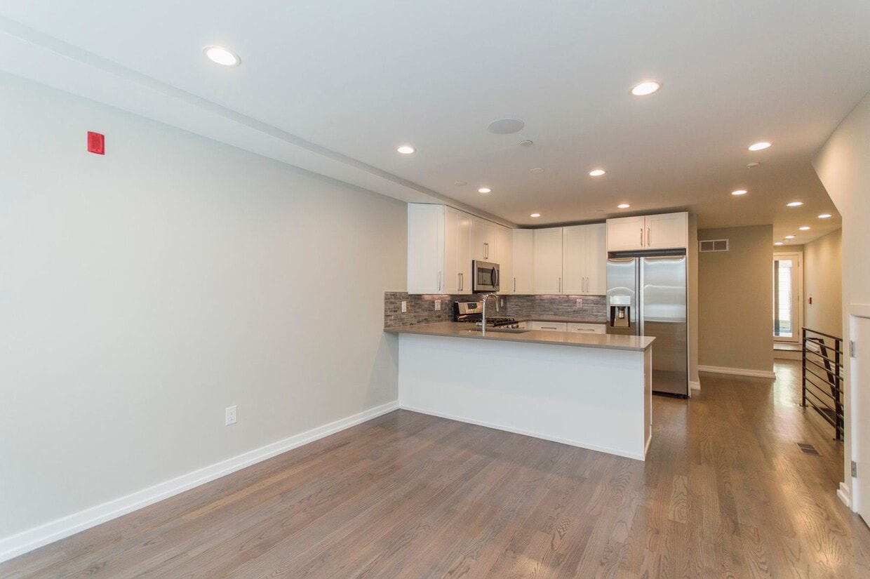 1709 Bainbridge St Unit 1, Philadelphia, PA 19146 - Room for Rent in ...