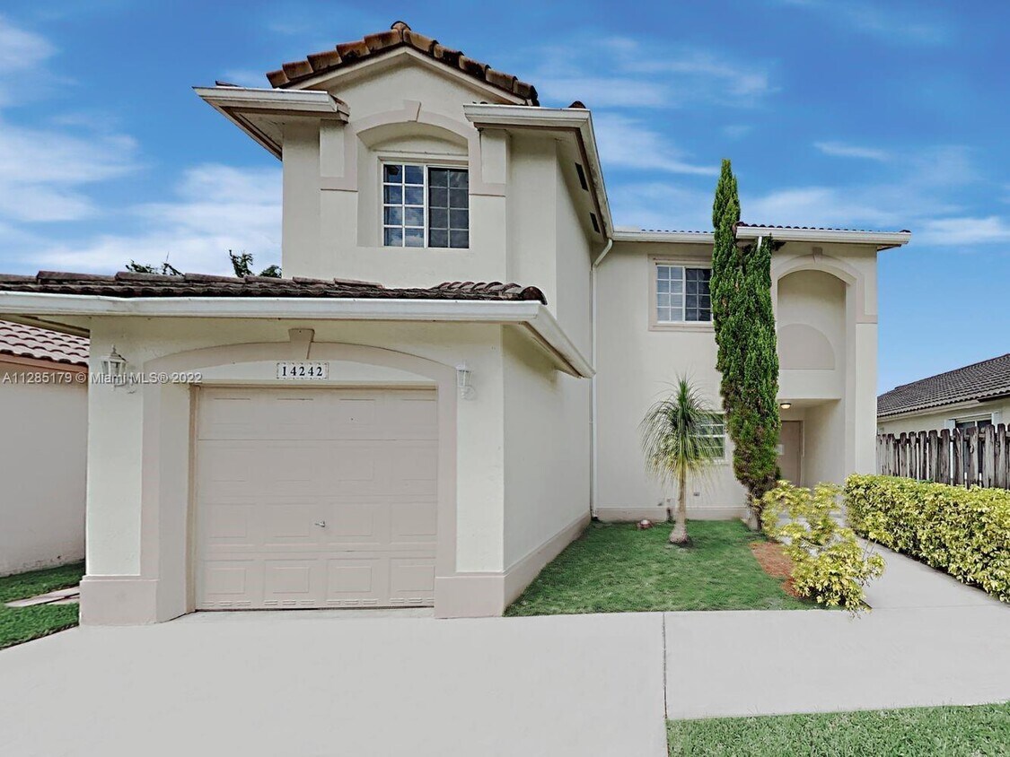 14242 SW 151st Ave, Miami, FL 33196 - House Rental in Miami, FL ...