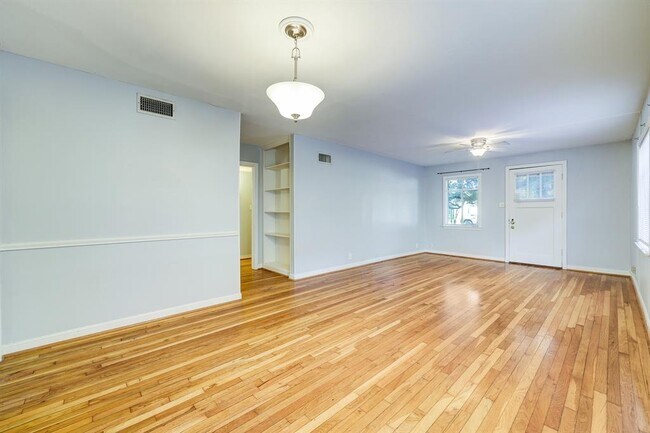 2332 Addison Rd, Houston, TX 77030 - Room for Rent in Houston, TX ...