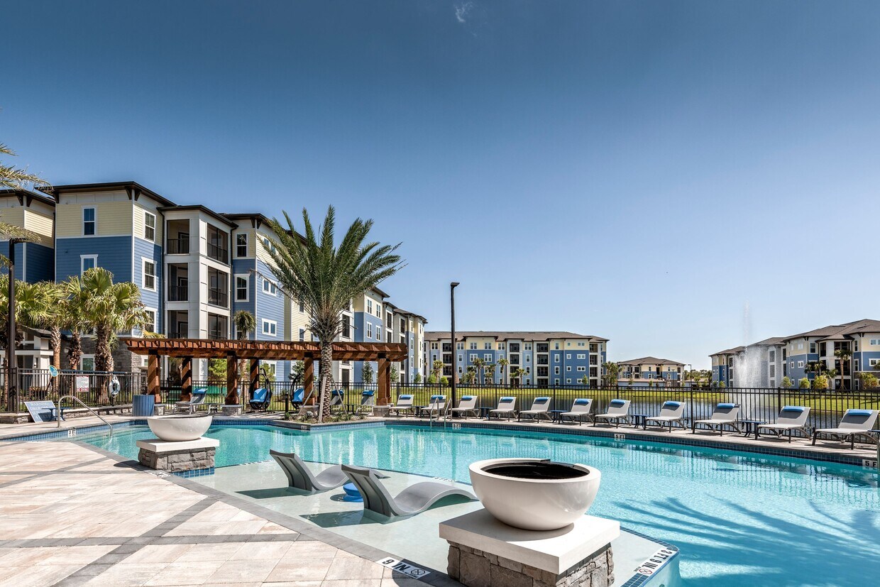 Addison Pointe - Alquileres en Melbourne, FL | Apartamentos.com