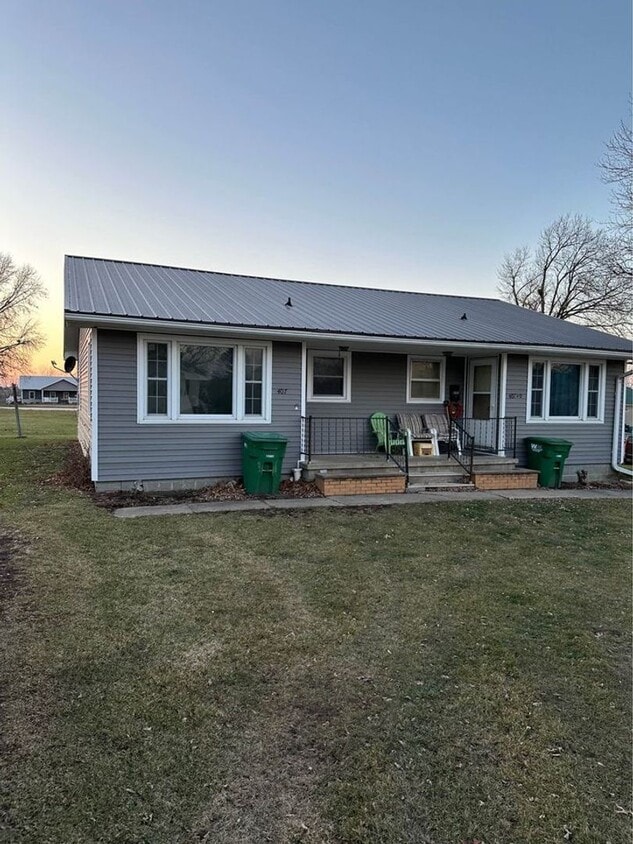 407 N Cherry St Unit Lynch- 407 N. Cherry, Bloomfield, IA 52537 - Room ...