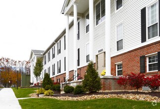 Royal Manor Apartments Rentals - Pittsburgh, PA | Apartments.com