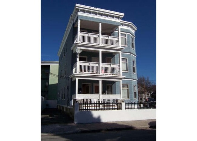 5 Cornish St, Lawrence, MA 01841 - 5 Cornish St Lawrence, MA 01841 ...