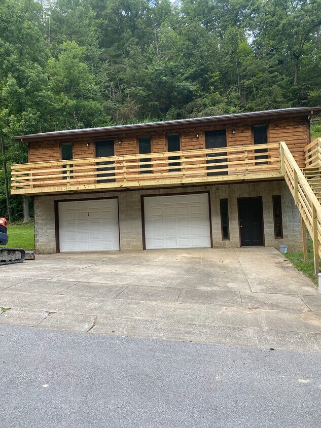 212 Northgate Dr Unit 2B Pikeville KY 41501 Apartments In Pikeville 212 Northgate Dr Unit 2B Pikeville KY 41501 Apartments In Pikeville