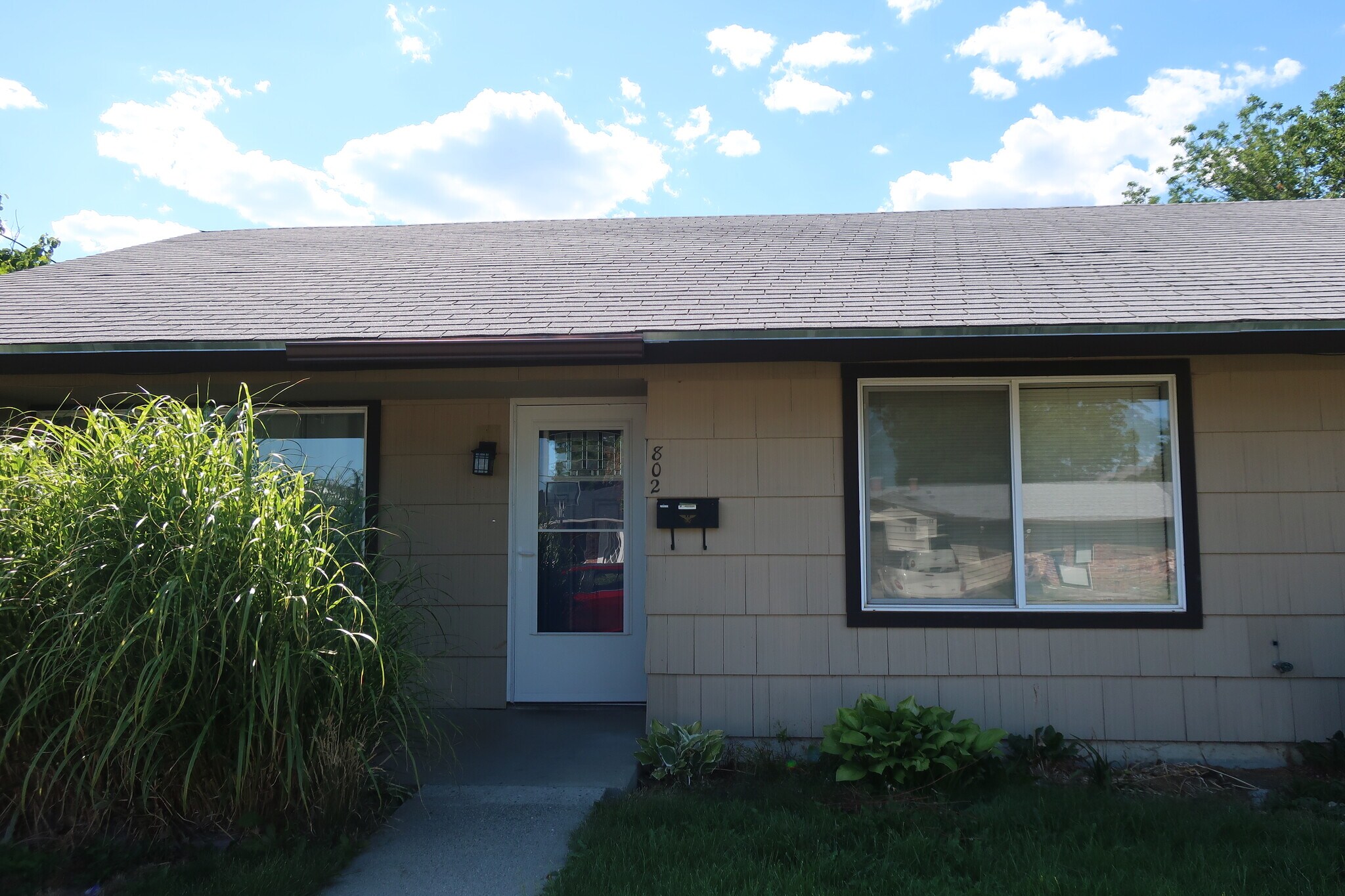 802 Gellatly St, Wenatchee, WA 98801 - Townhome Rentals in Wenatchee WA ...