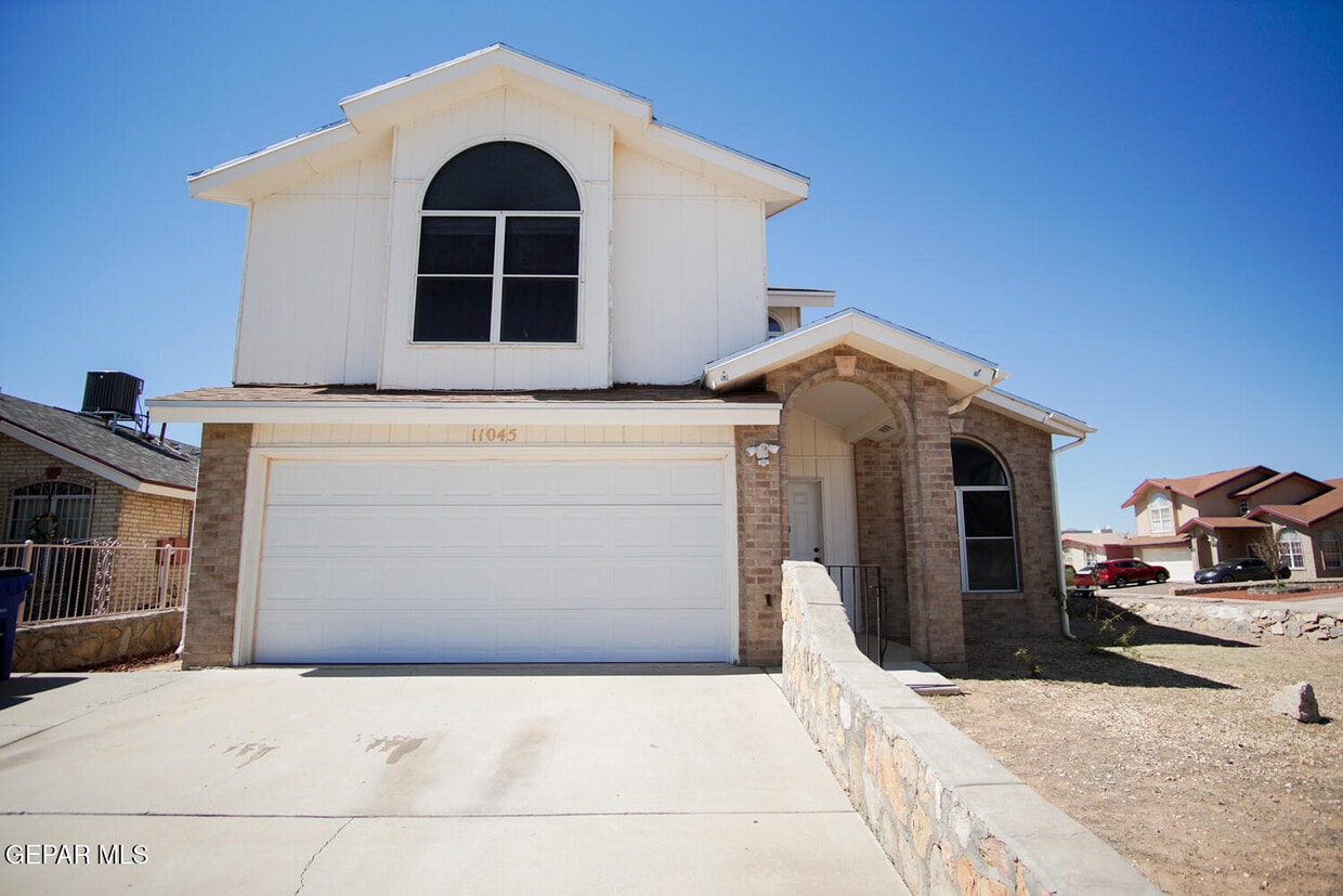 11045 Thatcher Pond Ln, El Paso, TX 79934 - House Rental in El Paso, TX ...