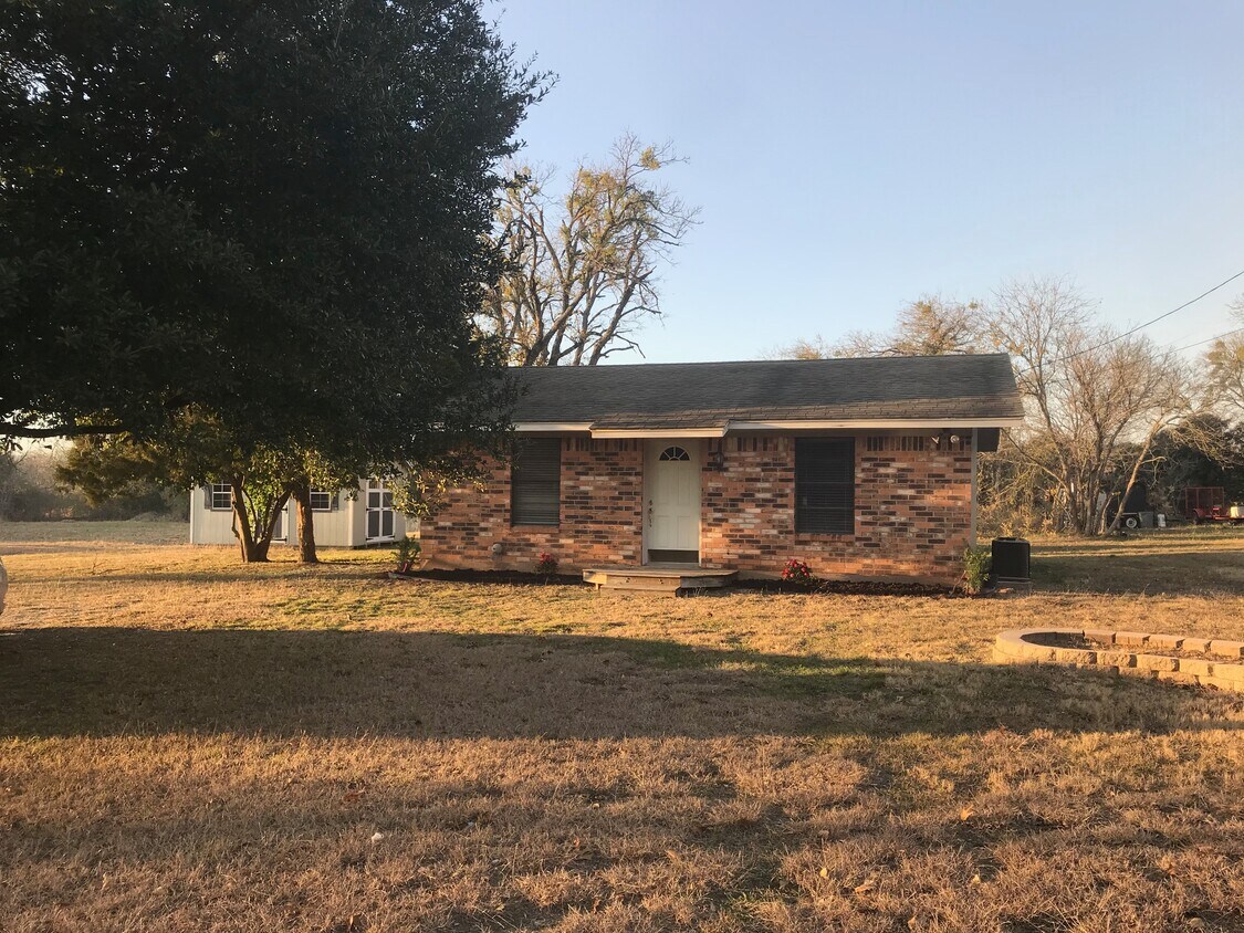 110 Joel Hooper Dr, Lorena, TX 76655 - House Rental in Lorena, TX ...