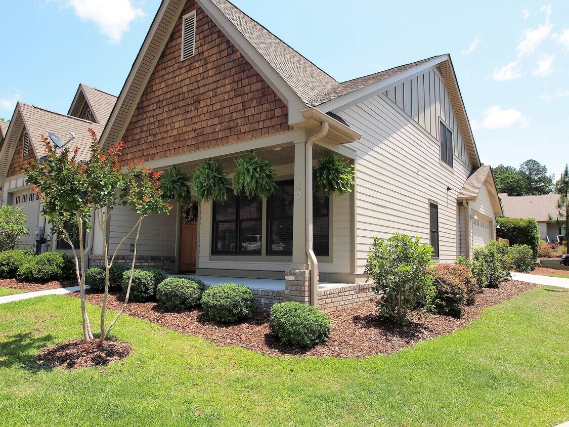 10 Elk Ridge Ln, Southern Pines, NC 28387 - Condo for Rent in Southern ...