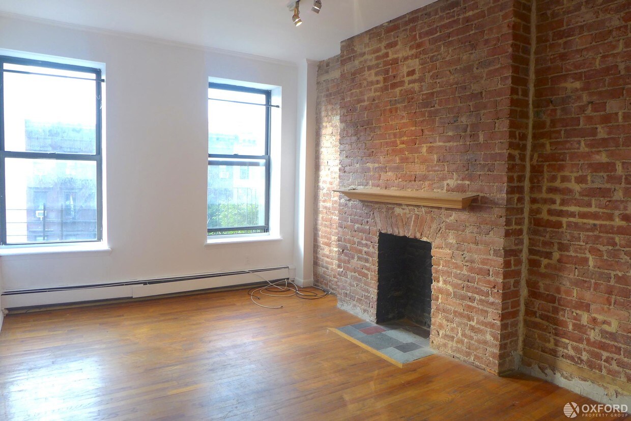 686 9th Ave Unit 4-A, New York, NY 10036 - Room for Rent in New York ...