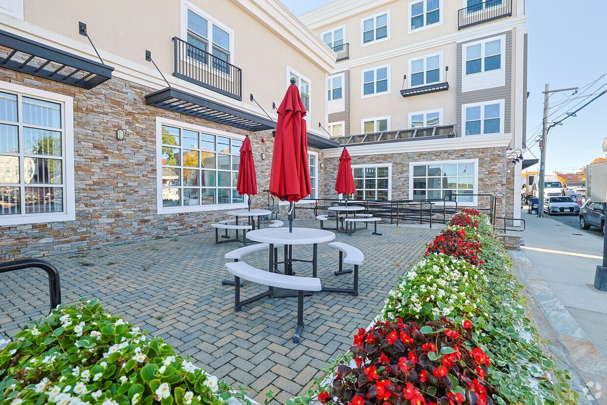 27-37 Water St, Wakefield, MA 01880 - 27-37 Water St Wakefield, MA ...