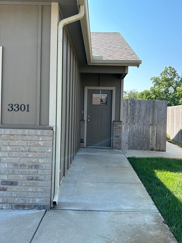 3301 E Aster St Unit 3301, Derby, KS 67037 - Room for Rent in Derby, KS ...