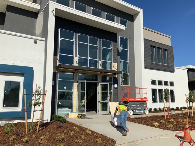 Strada 1200 Apartments - Vacaville, CA | Apartments.com