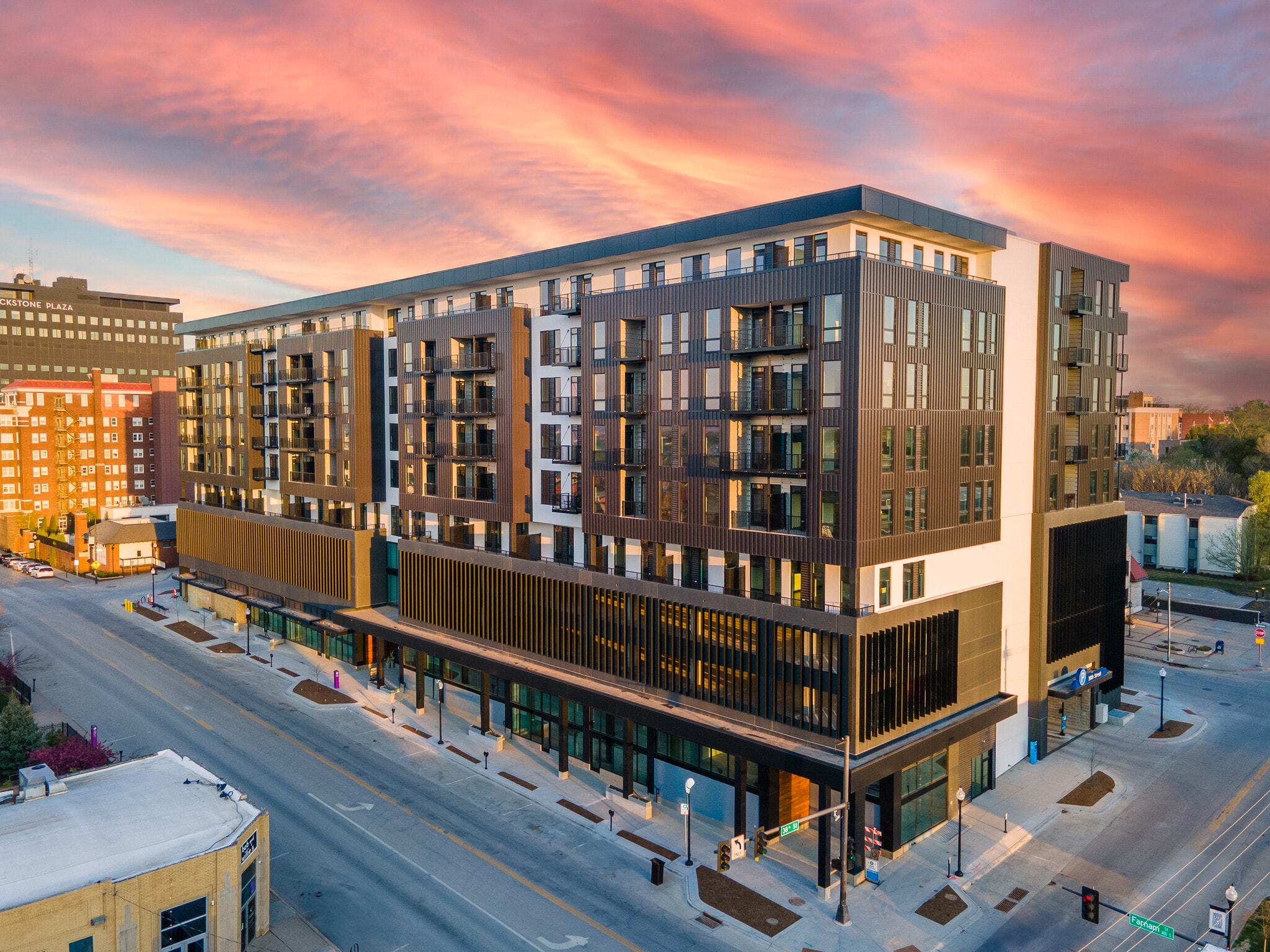 37 West Farnam - 3737 Farnam St Omaha, NE 68131 | Apartments.com
