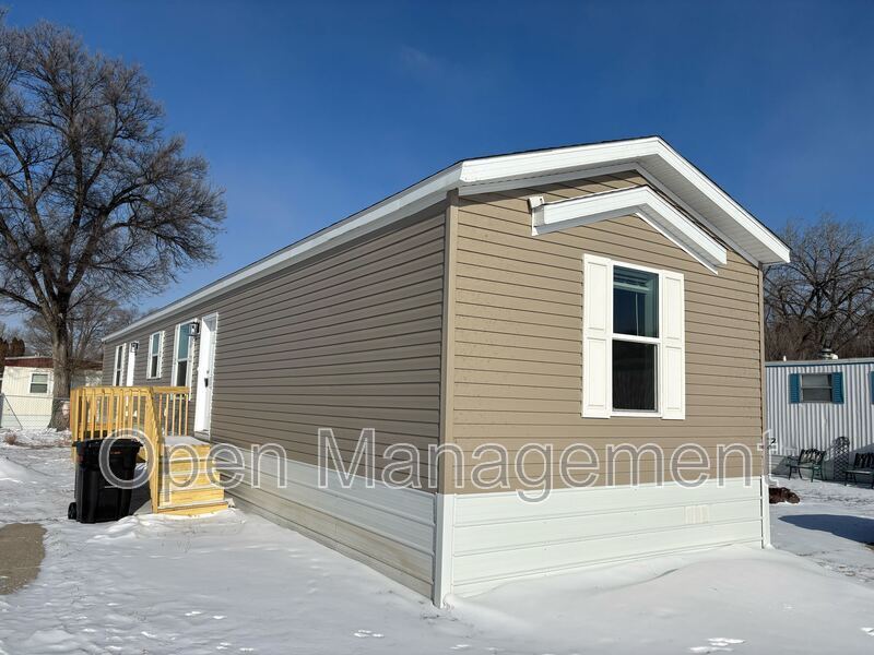 725 S 12th St, Bismarck, ND 58504 - House Rental in Bismarck, ND ...