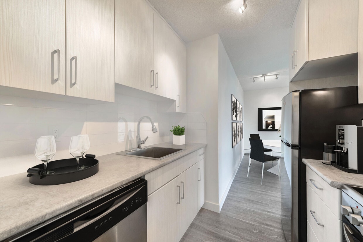 Fort Garry House Apartments - 8715 104Th St Nw Edmonton, AB ...