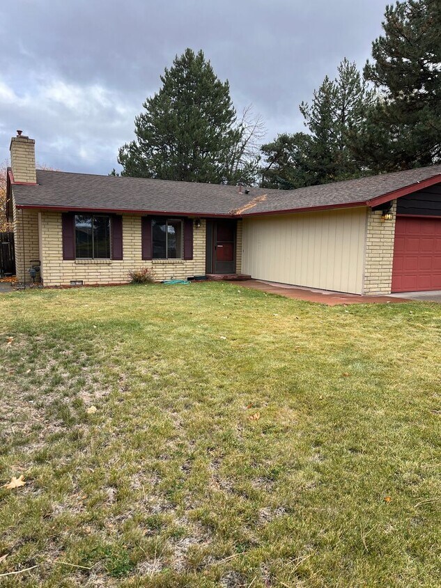 1334 SW Canyon Dr, Redmond, OR 97756 - House Rental in Redmond, OR ...