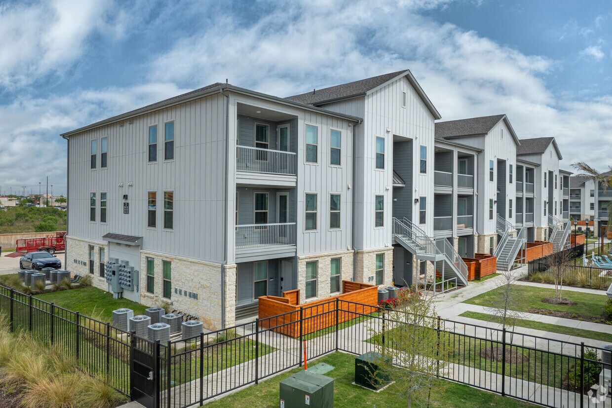 Alta Cypress Springs - Apartments in Katy, TX | Apartments.com