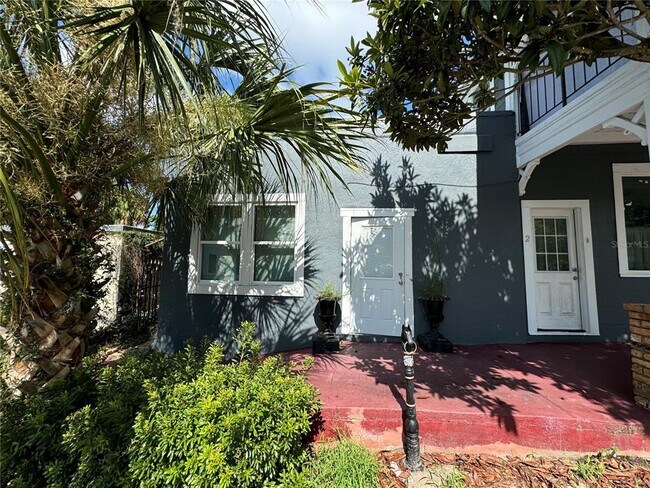 Apartments for Rent under $2,000 in Tangerine Terrace on Lake Ola ...