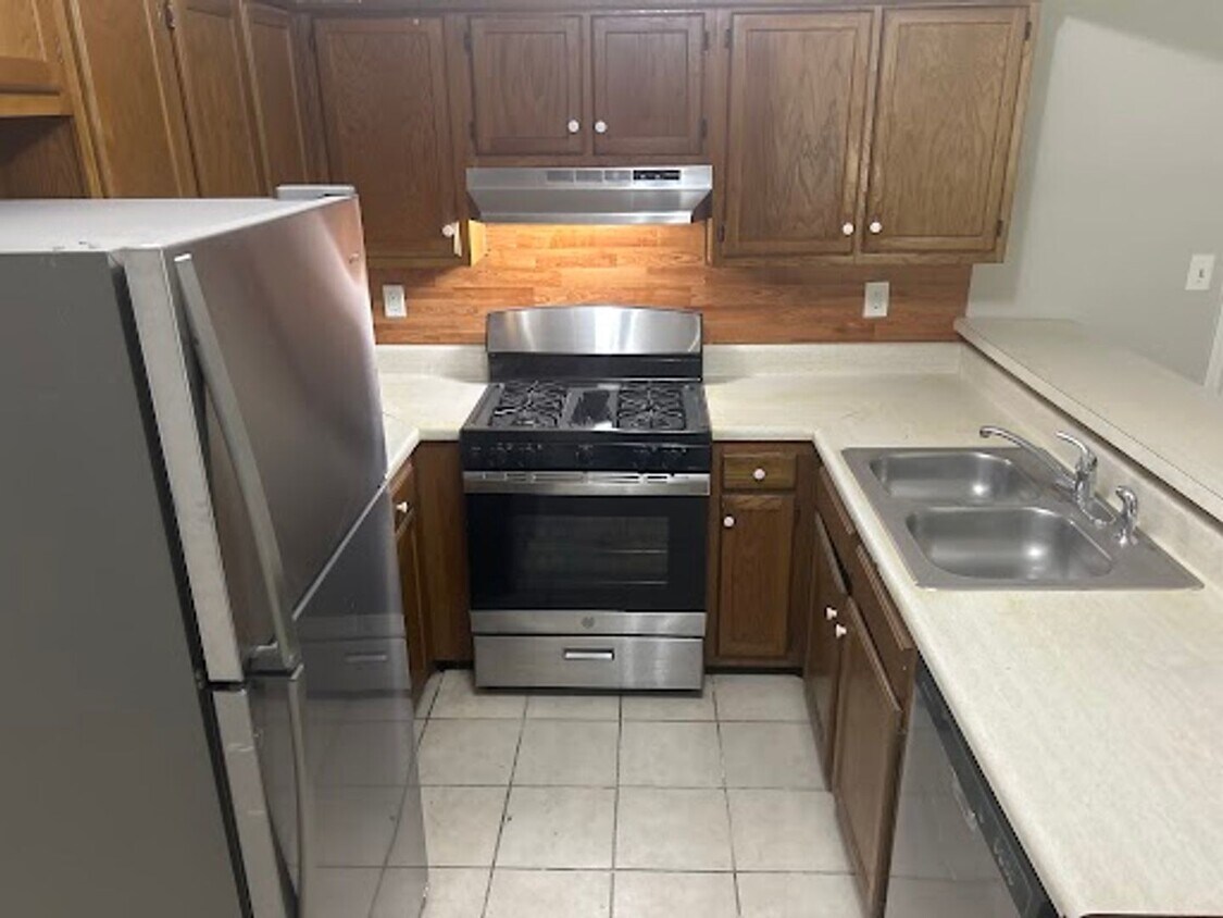 8483 Pineland Dr Unit 8483 Pineland Dr, Jonesboro, GA 30238 - Room for ...