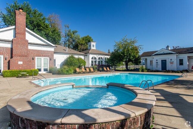 Creekside At Taylor Square - 2422 Banks Edge Way Reynoldsburg, OH ...