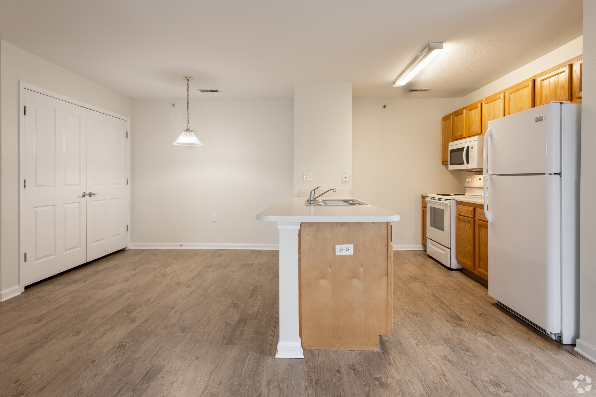 Prairie Apartments I & II - 2630 Prairie Ave South Bend, IN 46614 ...