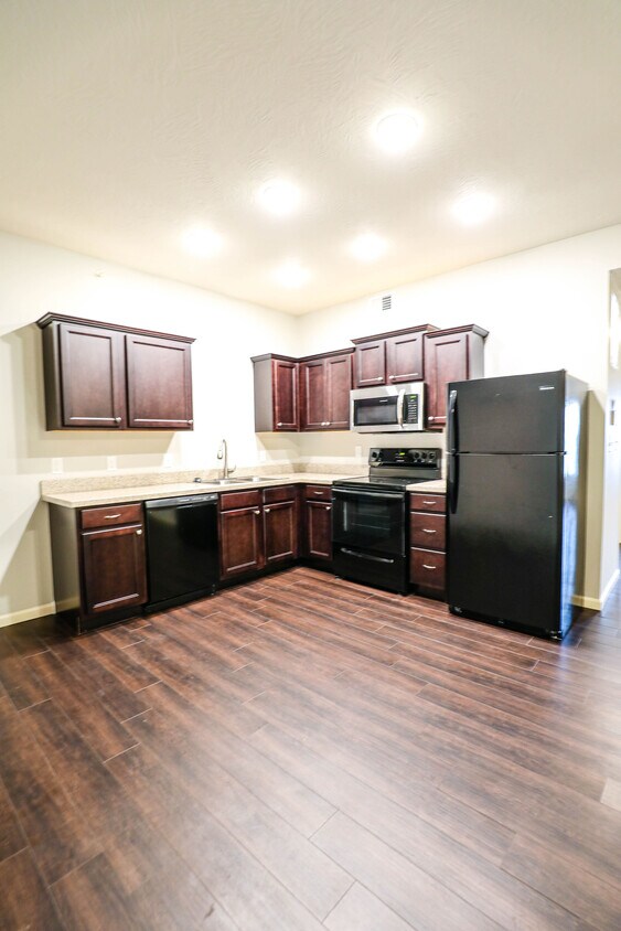 Bears Tower - Apartments in Springfield, MO | Apartments.com