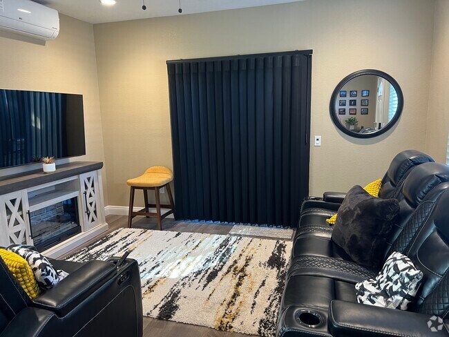 View Ridge Apartments for Rent with Hardwood Floors - San Diego, CA - 3 ...