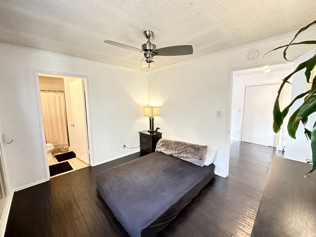 946 Hilldale Ave, West Hollywood, CA 90069 - Townhome Rentals in West ...