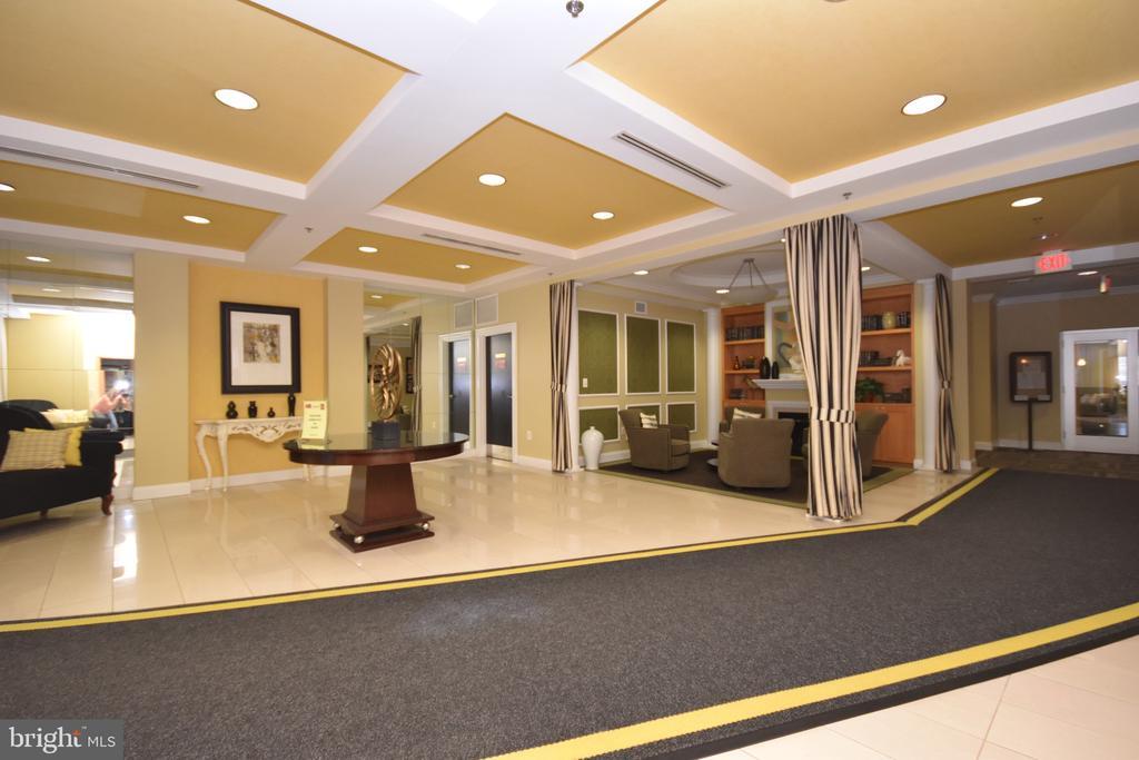 485 Harbor Side St Unit 604, Woodbridge, VA 22191 - Room for Rent in ...