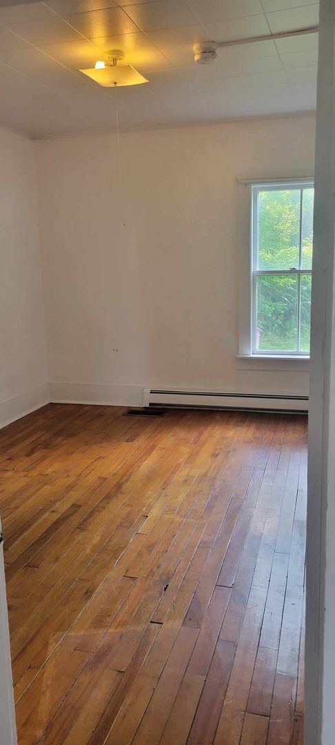 15 Hale St Unit 2, Randolph, VT 05060 - Room for Rent in Randolph, VT ...