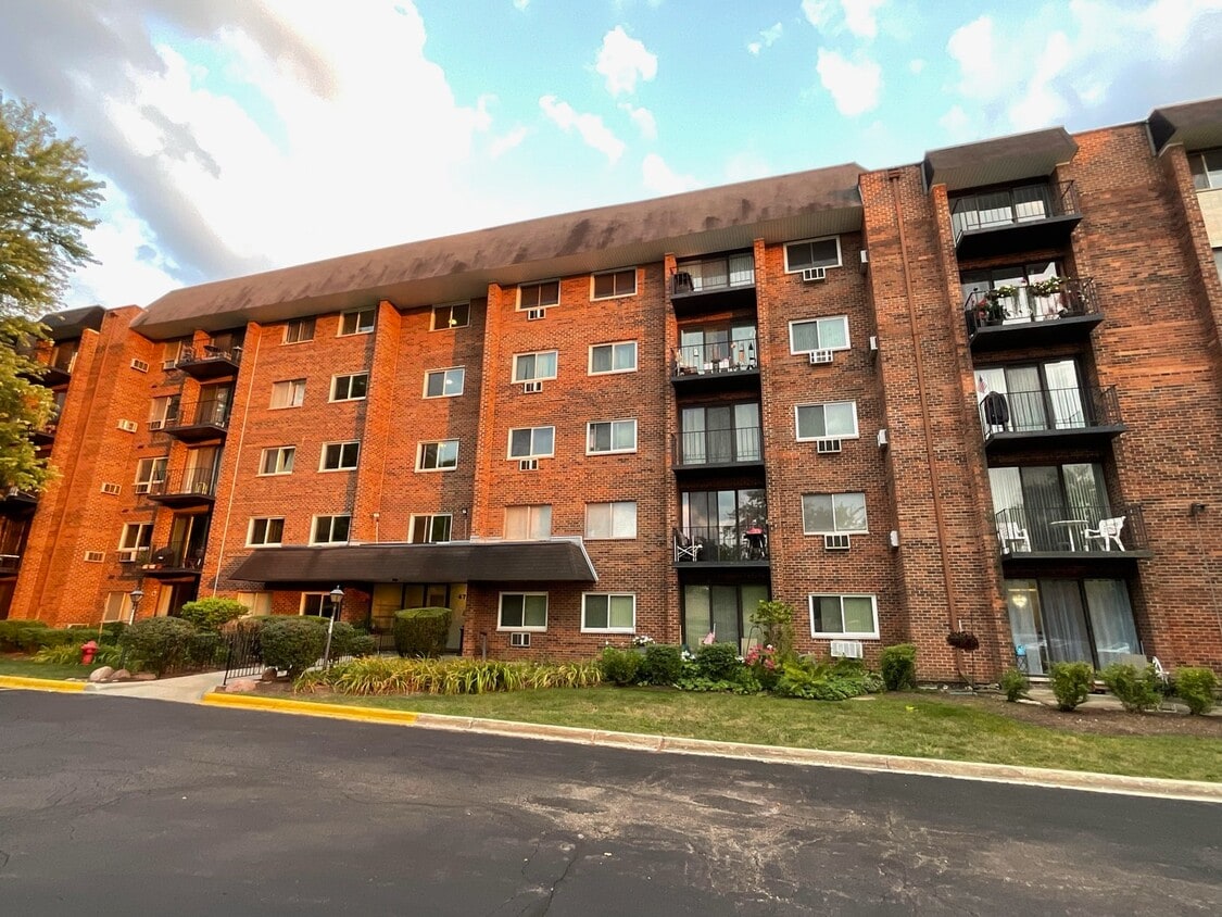 4721 St Joseph Creek Rd Unit 5H, Lisle, IL 60532 - Condo for Rent in ...