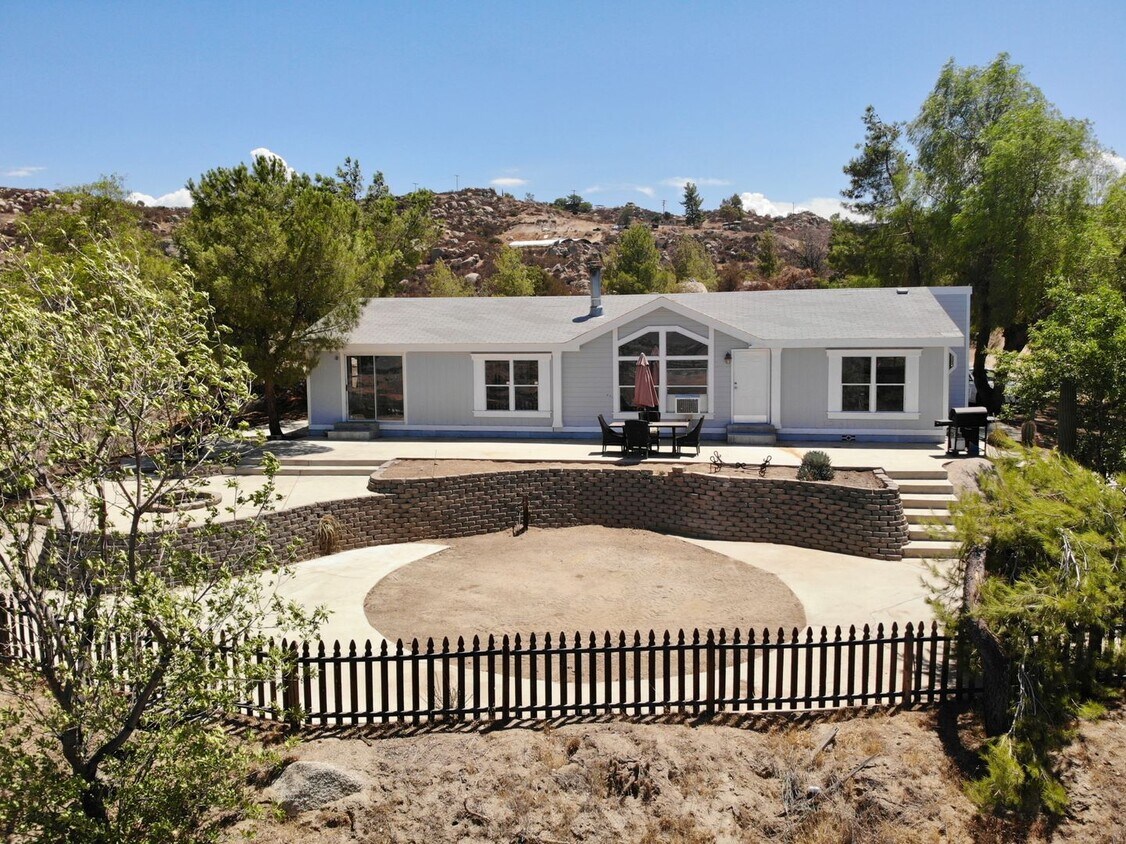 32695 Weber Way, Hemet, CA 92544 - House Rental in Hemet, CA | Apartments.com