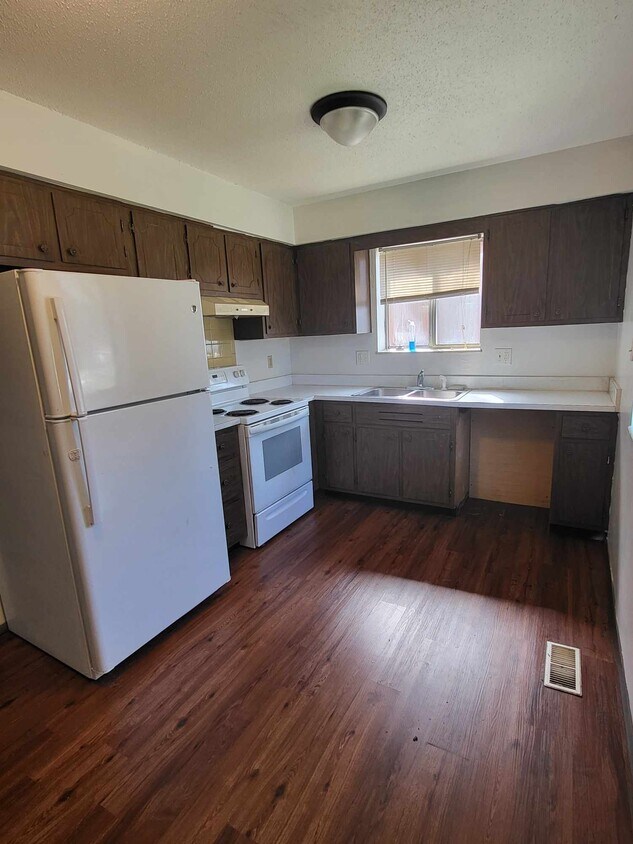 329 E Christine Dr Unit 1, Decatur, IL 62526 - 329 E Christine Dr ...