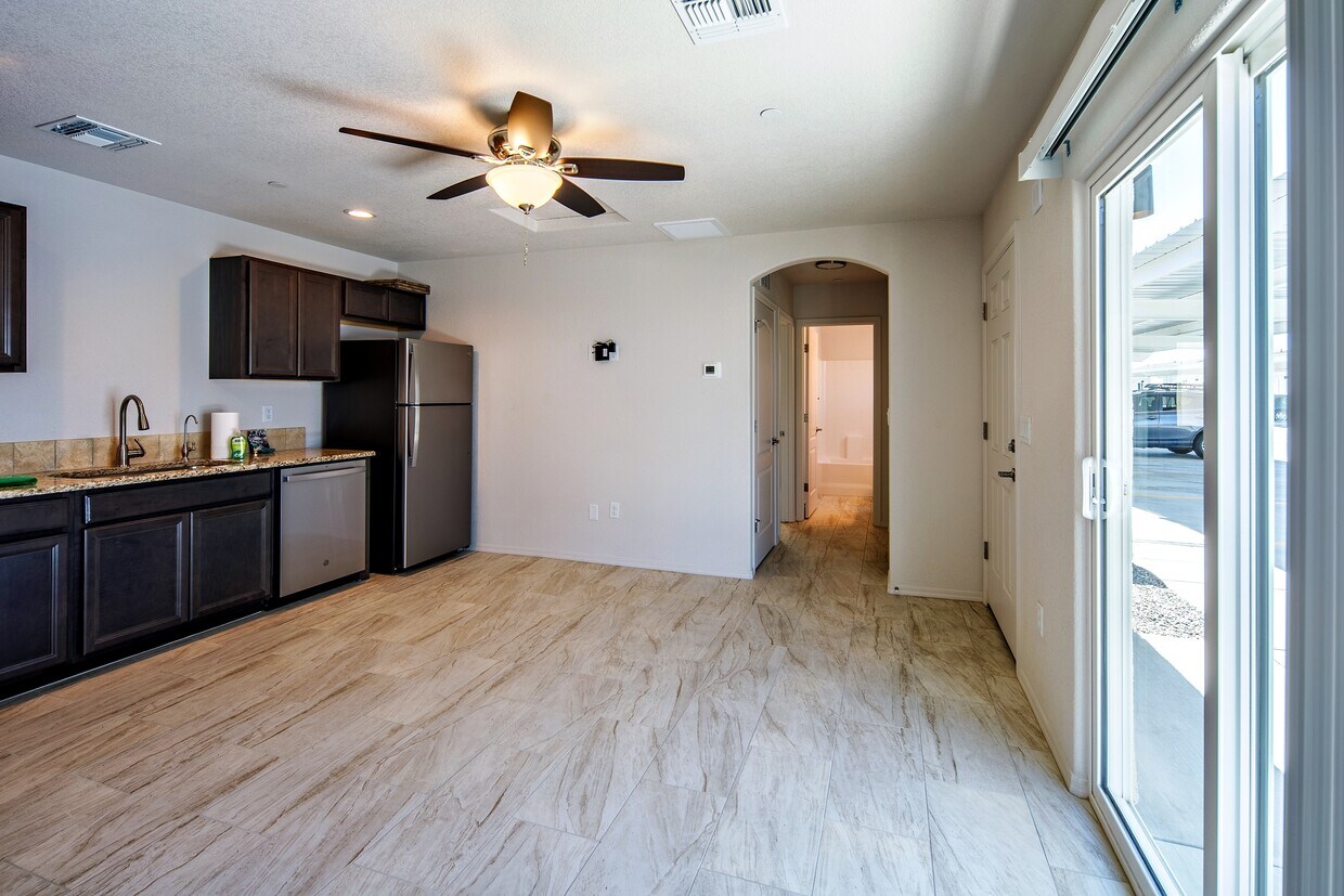 2060 Swanson Ave Unit 1BD1BA, Lake Havasu City, AZ 86403 - Condo for ...